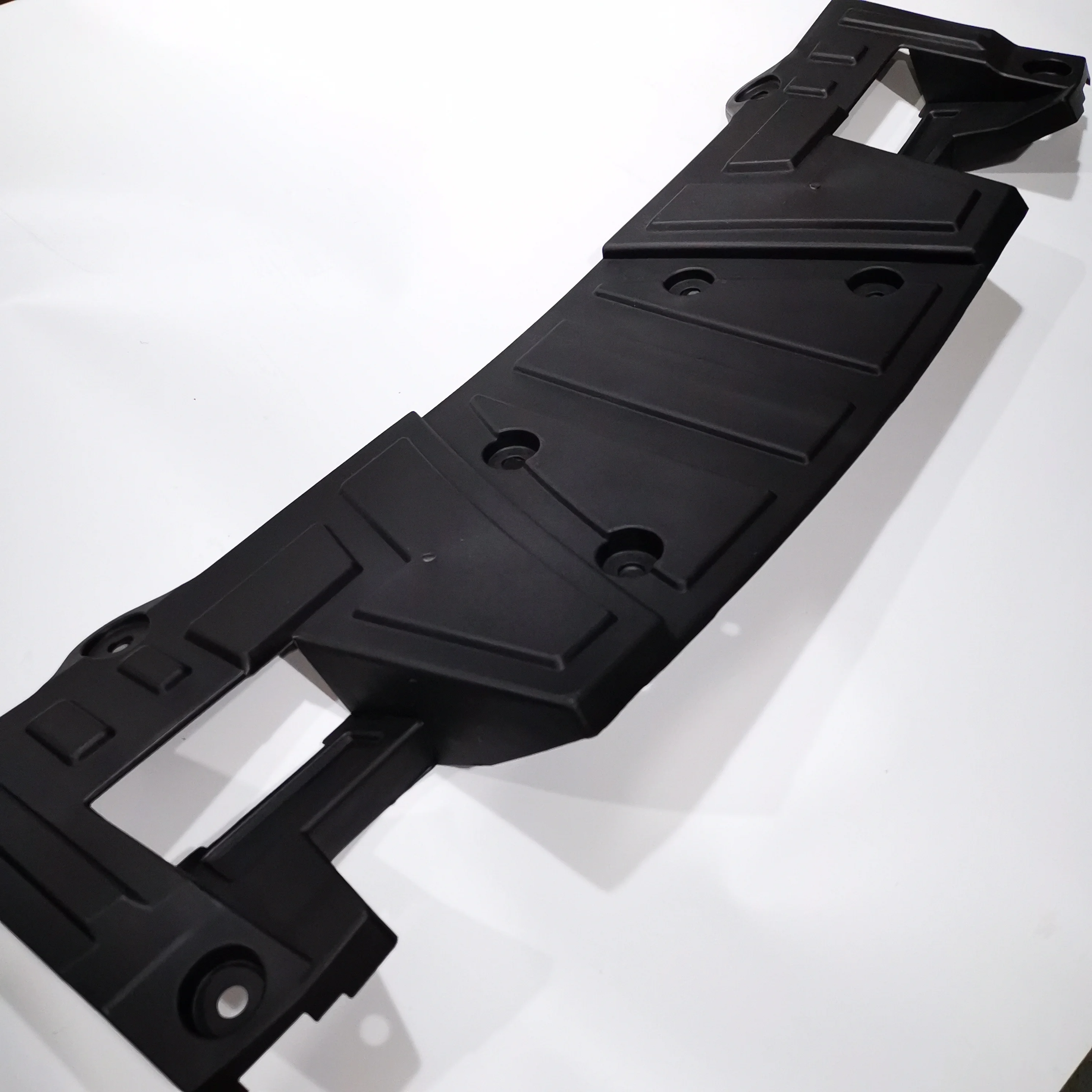 SAIC MAXUS T60 Plastic Front Bottom Guide Plate C00051396