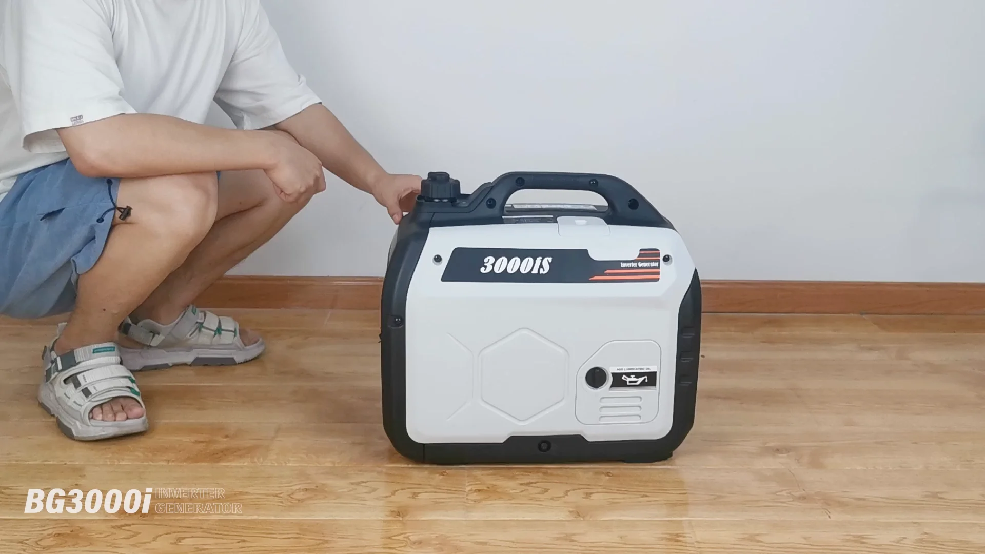 Quiet Small Generator Portable Dc Output 12v 8.3a 3kw Petrol Generator ...