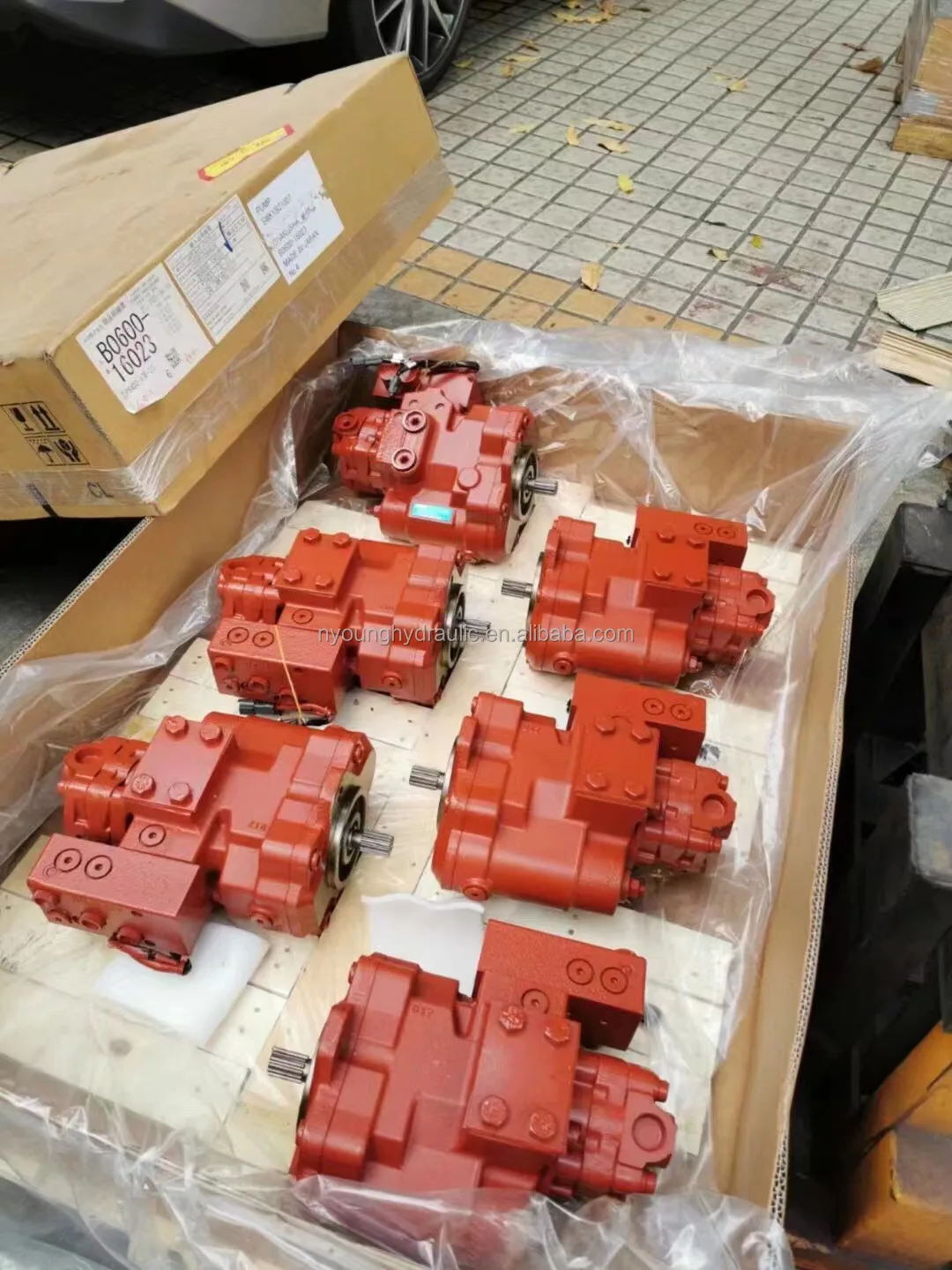 Excavator Hydraulic Pump Pvd-0b-18p Pvd-1b-32p Pvd-2b-40p Pvk-2b-505 ...