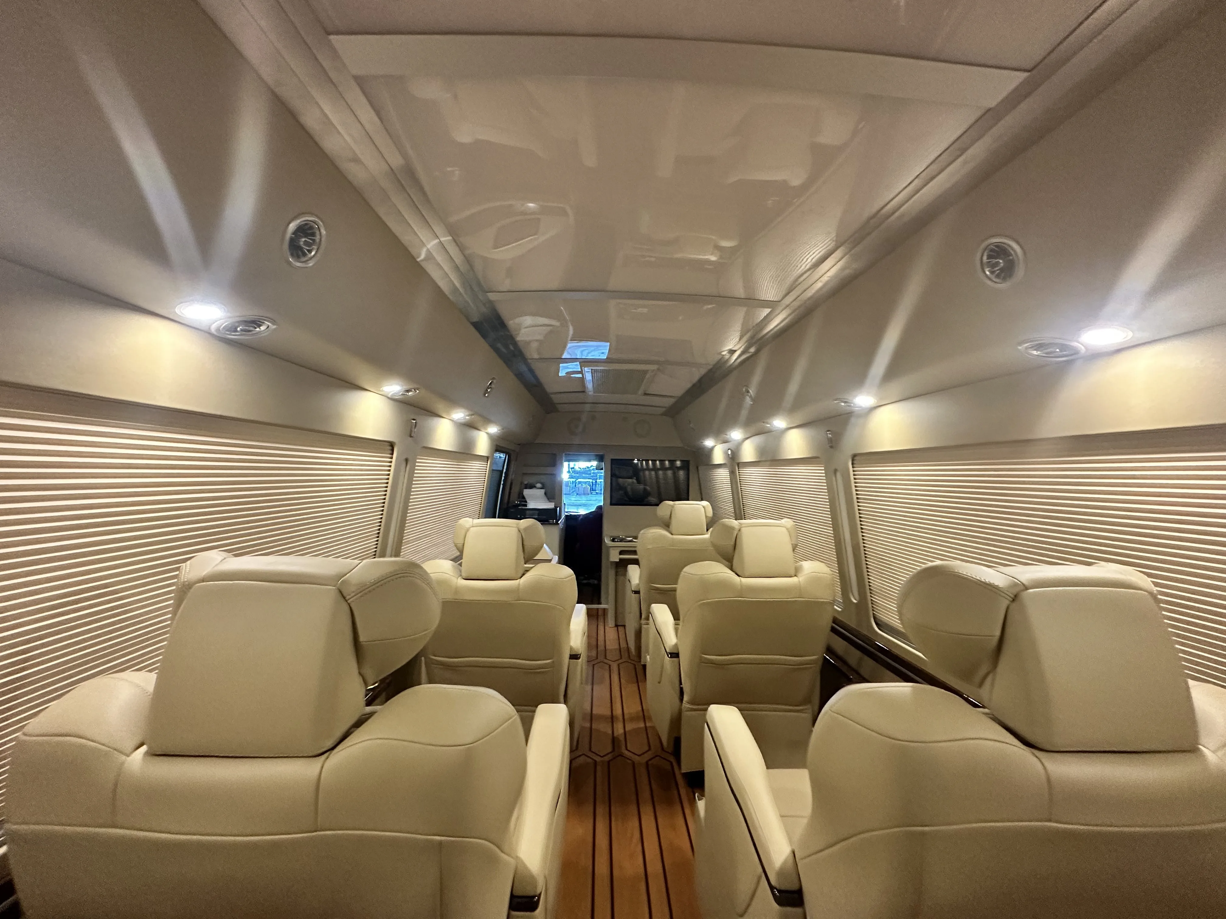 Luxury Bus Costa Ankai Electric K7 Mini Bus 2024 New Design