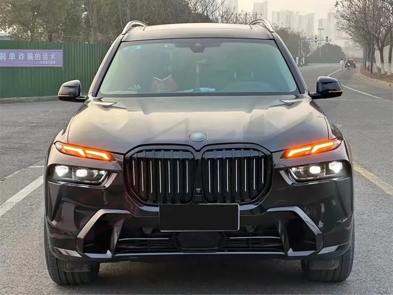 Old to New Body Kit 2023 2024 for BMW X7 G07 Bumper Skirts