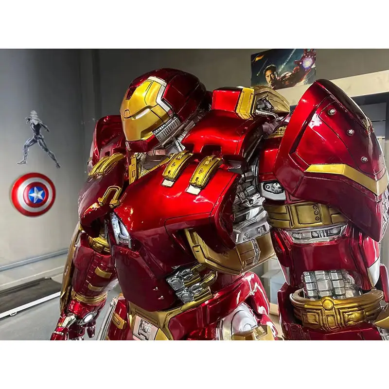 Shop Marvel Statues at Factory Outlet - Life Size Iron Man