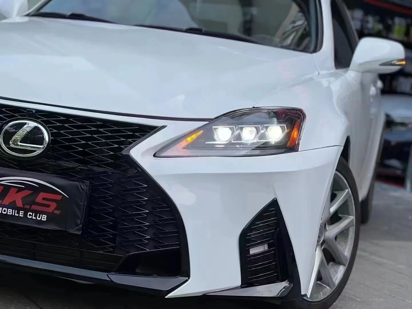 Facelift Upgrade for Lexus IS250 - 2021 Headlight Bodykit