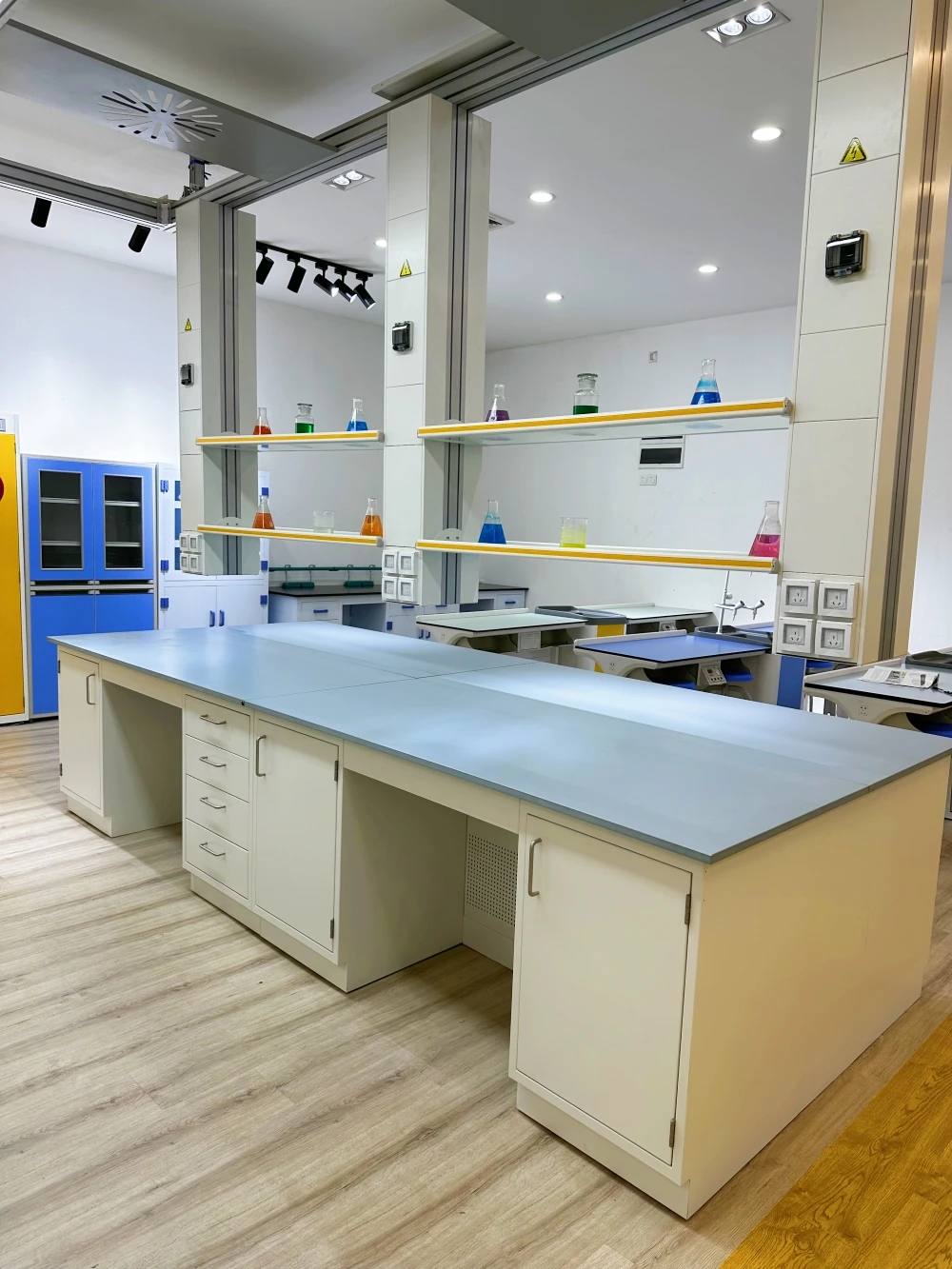 Modern Design Workstation Furniture Laboratory Desk Physics Lab ...