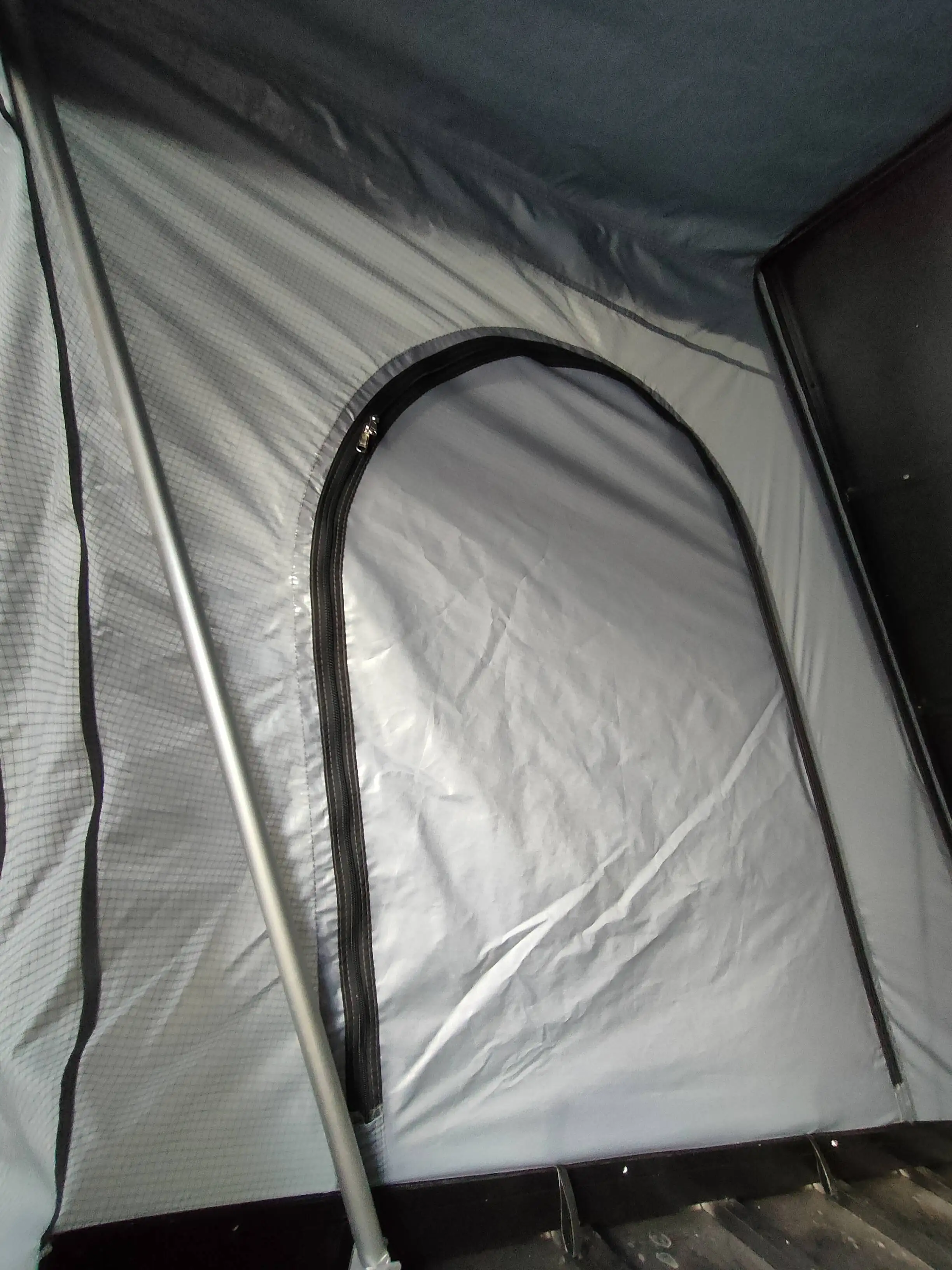 Sunday Campers Hard Aluminum Shell Rooftop Tent - Waterproof Camping Tent