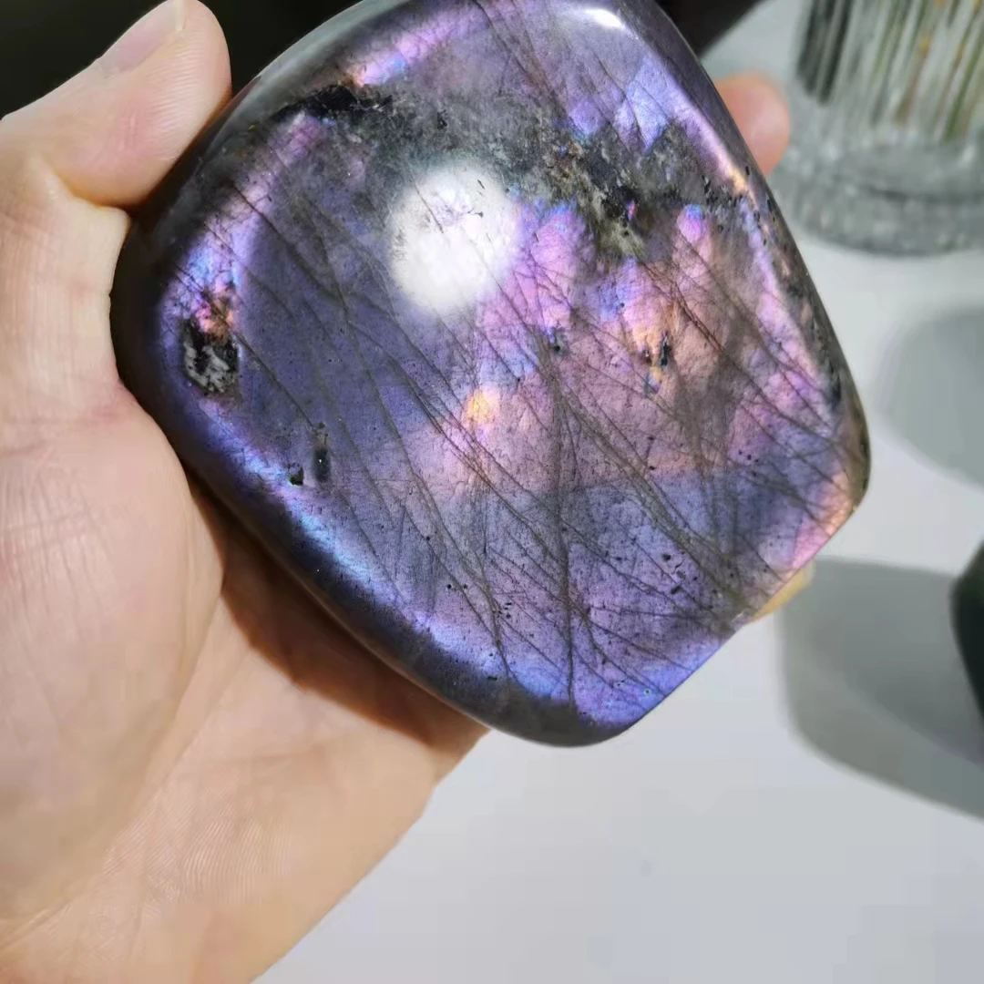 Wholesale Purple Labradorite Healing Stone Crystal Palm - OEM