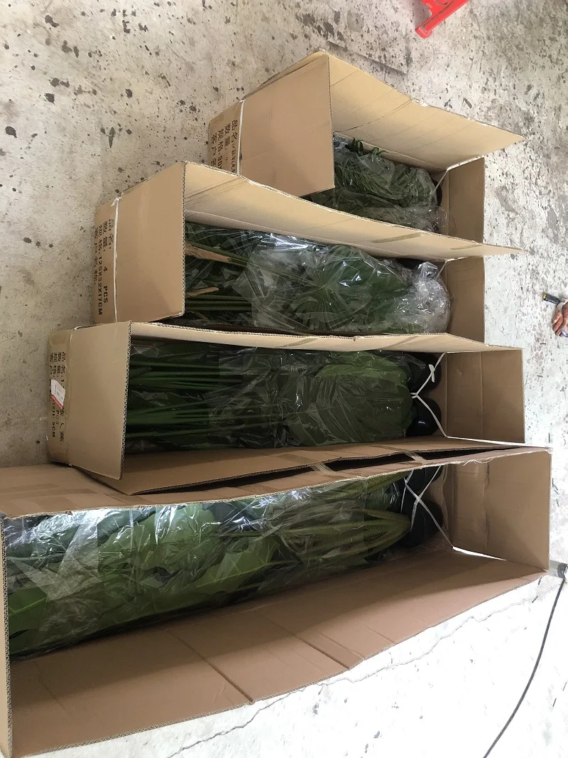 Customized Ceiling Greenery - Luxurious Simulated Plants