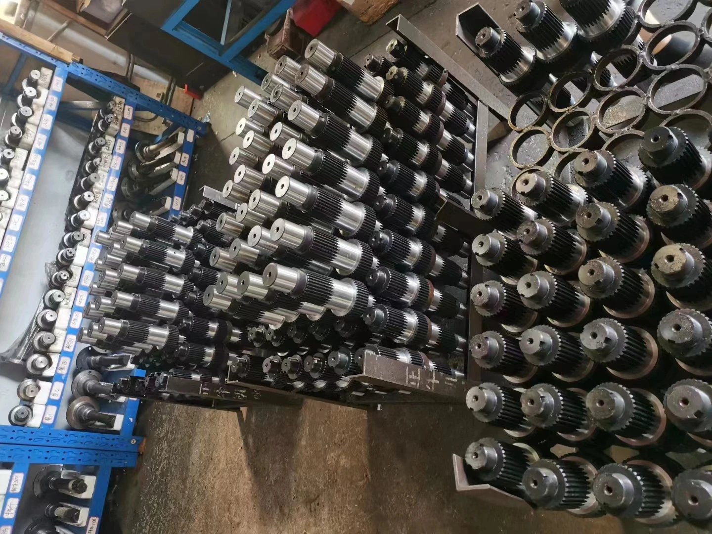 Sinotruk Howo A7 Truck Gearbox Parts Shaanxi Shacman F3000 M3000 Spare ...