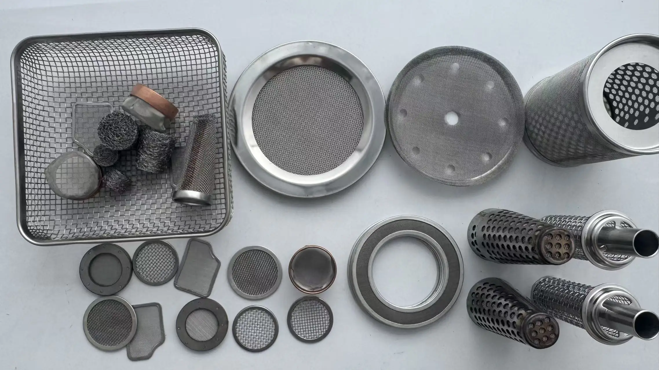 Xiangguang Cylinder Filter Steel Perforated Metal Mesh Stainless Steel ...