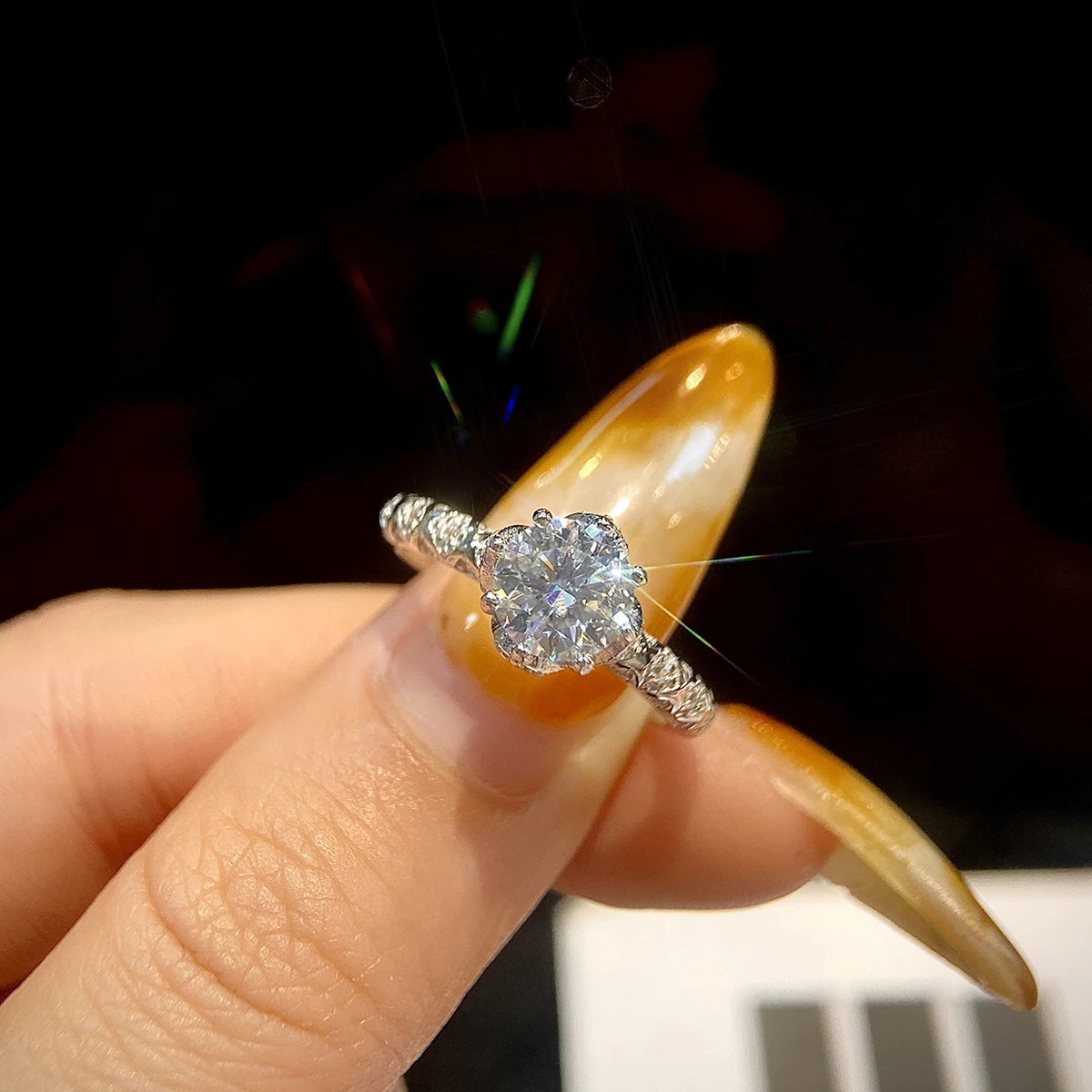 Gra Certificate Diamond Moissanite Ring 1CT Round Shape Gemstone For ...