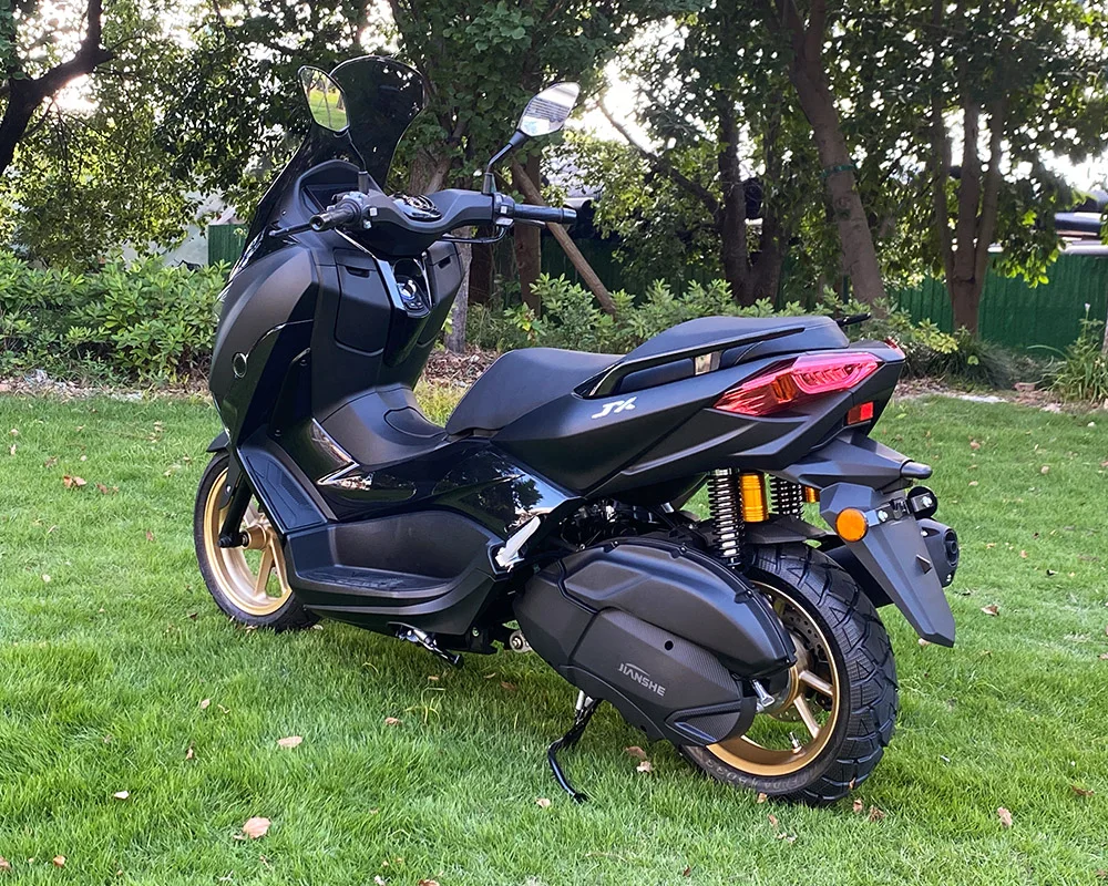 XMAX 200CC Gasoline Motorcycle - 125KMH Max Speed Engine