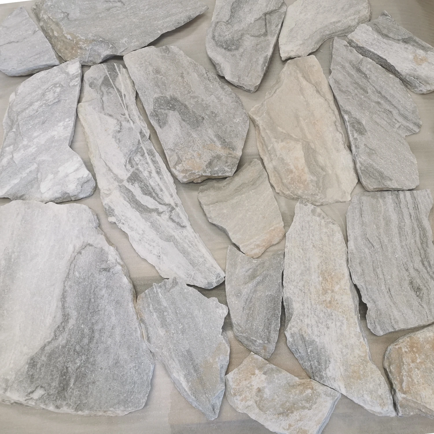 Gray Quartzite Random Paving Stone Wall Facade Stone Veneer Stone Wall ...