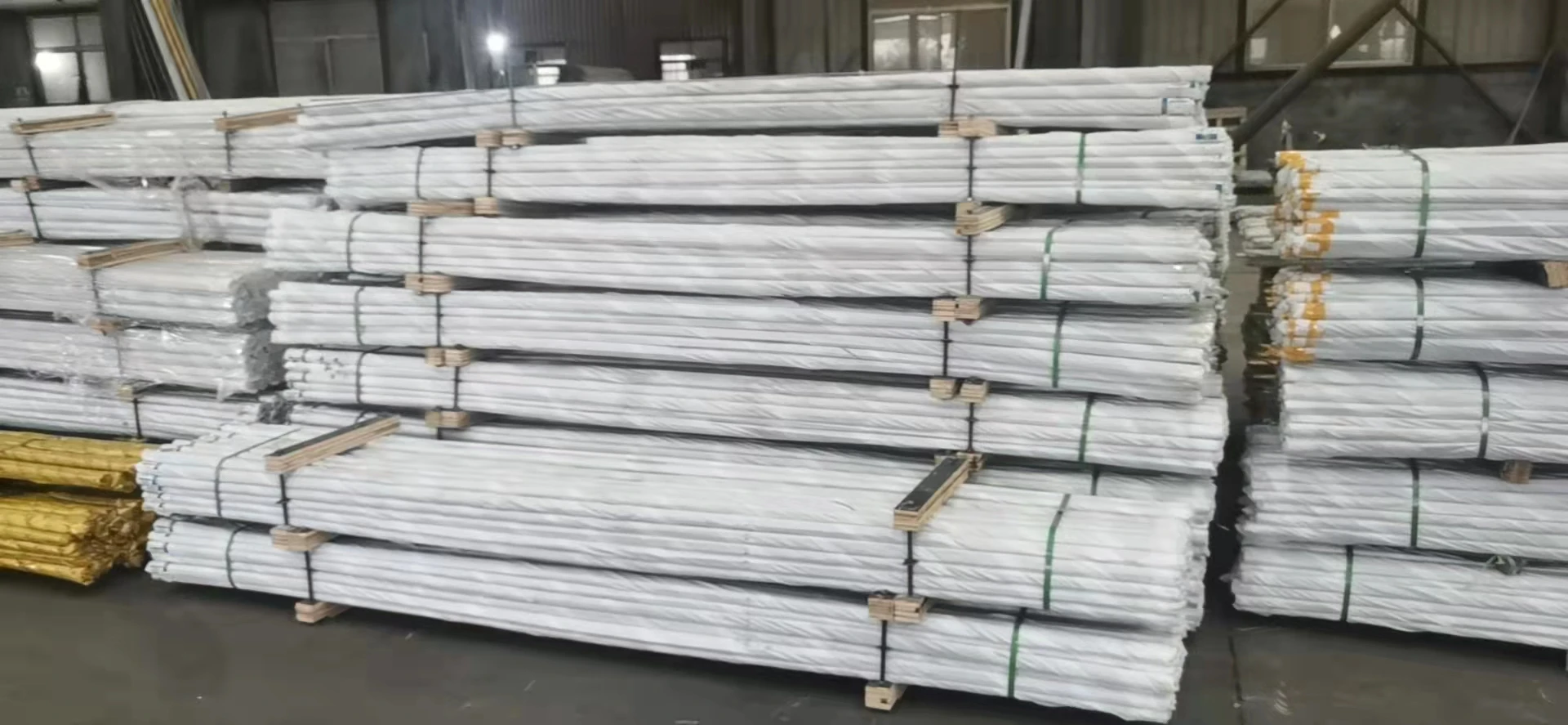 M24*1 Meter Threaded Rods Zinc Plated Wholesale Price Large Stock ...