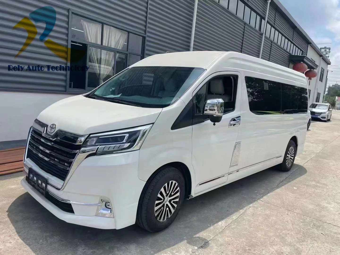 Facelift Body Kit For Toyota Hiace Super Grandia Elite