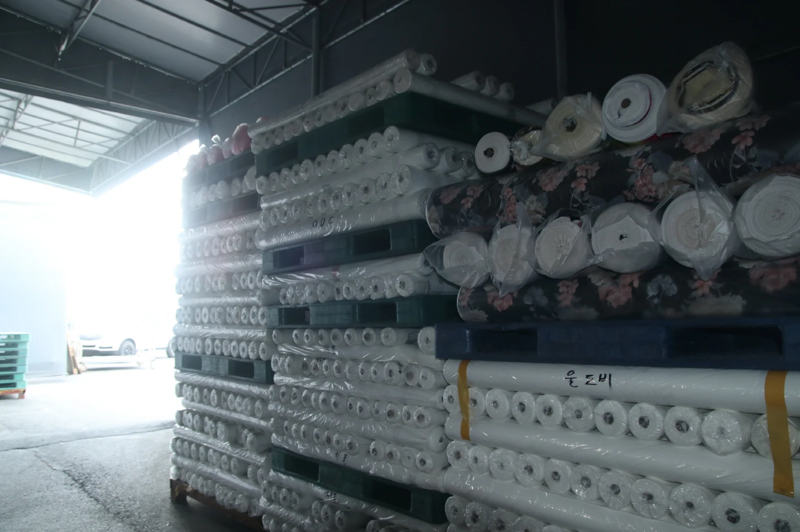 Korea Ity Stock Lot Fabric Plain Dyed Polyester Spandex Textiles Many ...