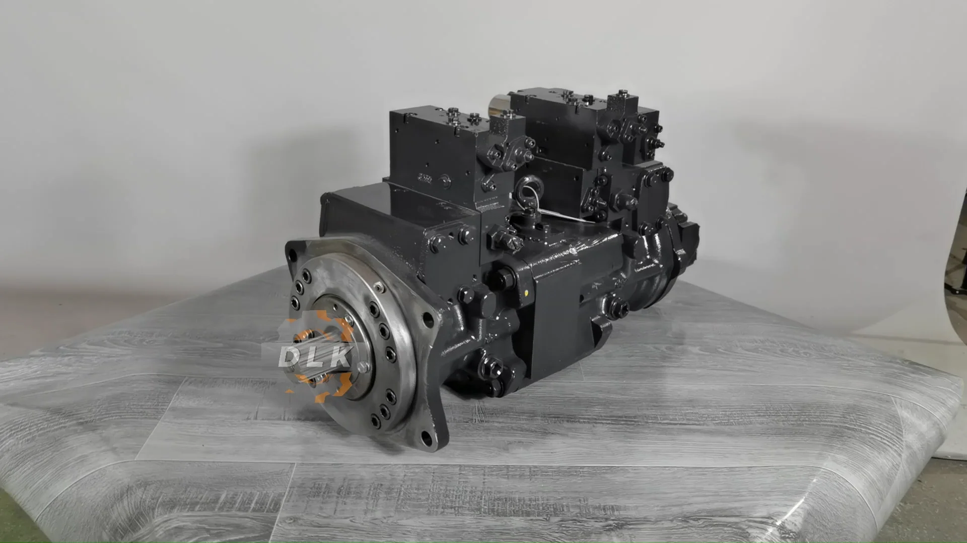 Excavator Original Main Pump 708-2l-00680 708-2l-00690 708-2h-00440 ...