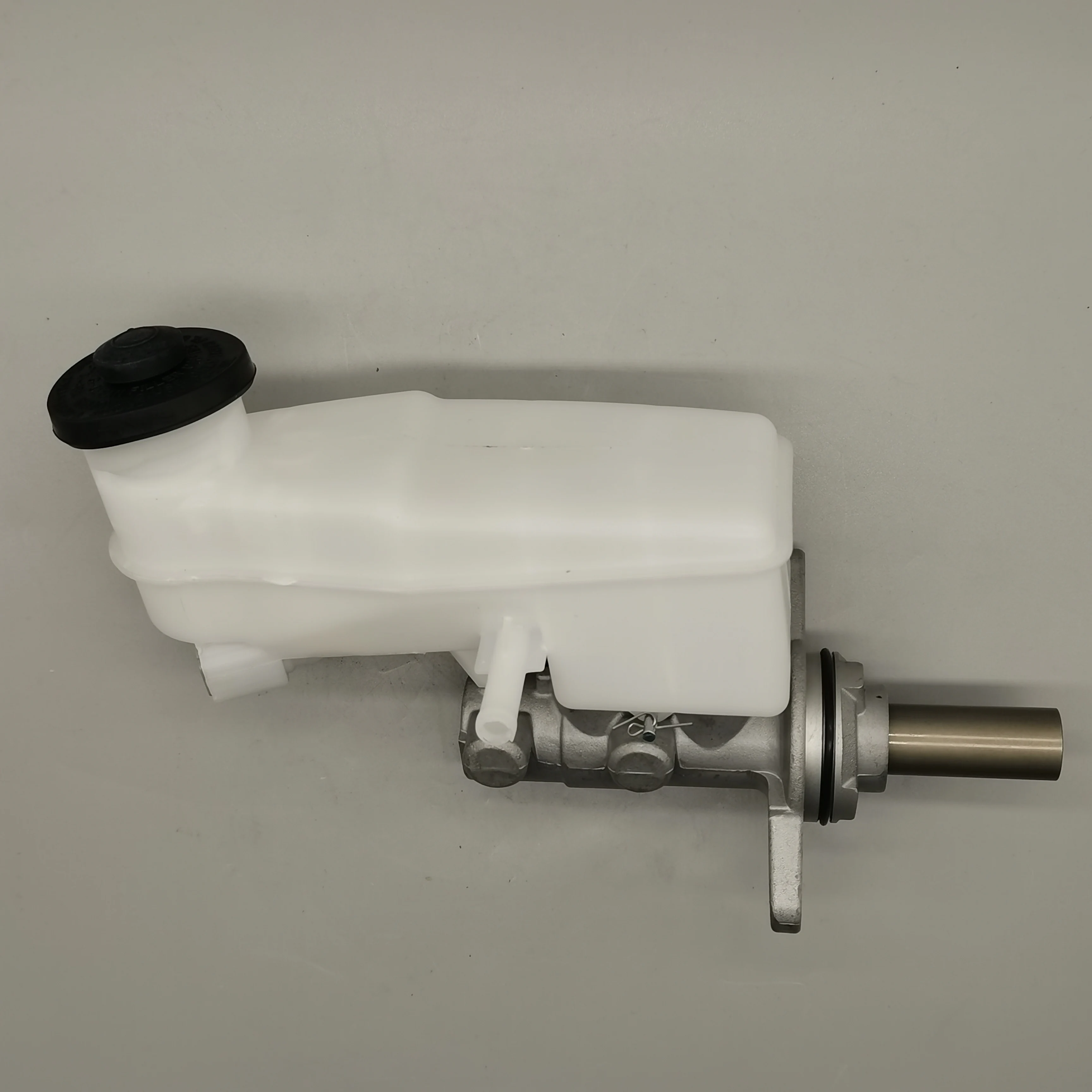 High Quality Truck Brake Part Clutch Master Cylinder