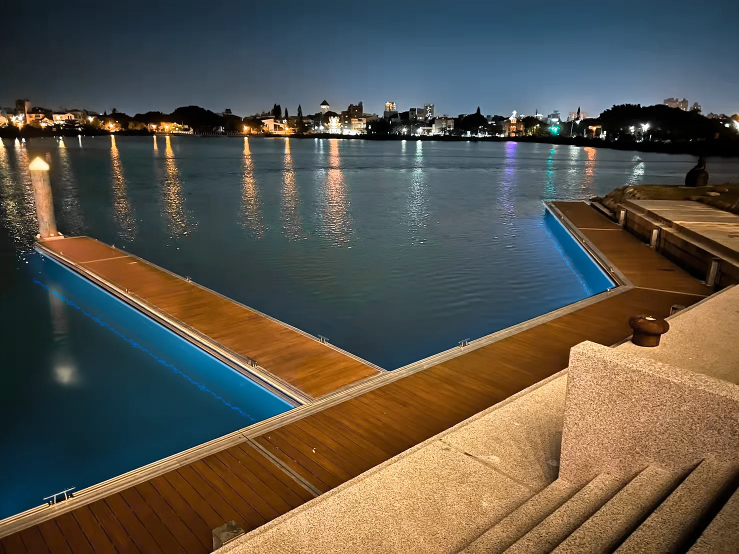 Marine Aluminium Ramp Gangway With Rollers For Pontoon Dock - Buy ...