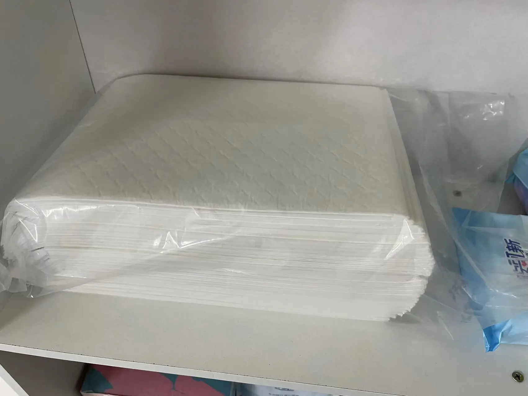 Oem Customized Best-selling Ultra-thin Leak-proof Blue Disposable 60 ...