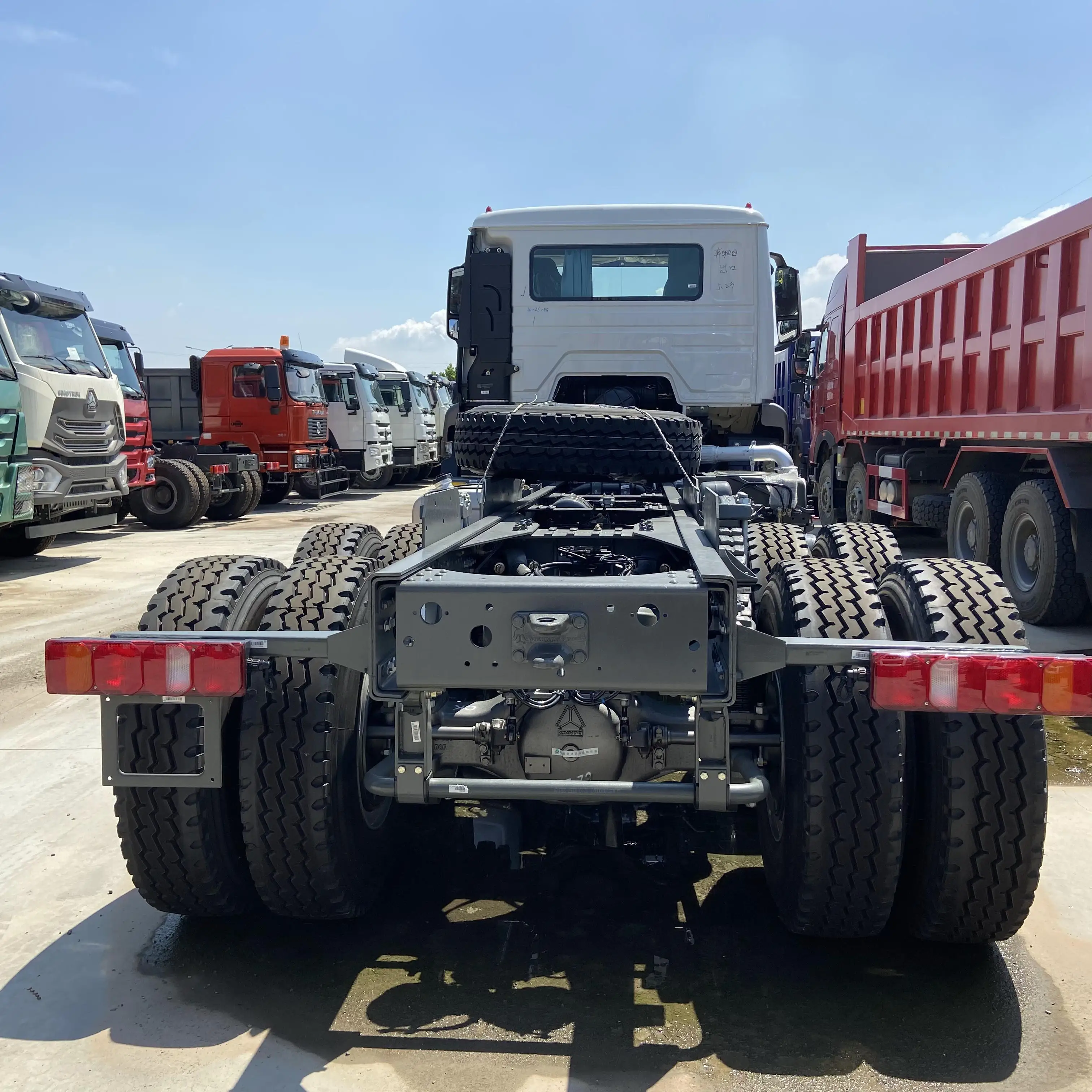 Used Sinotruk Howo Truck Chassis 8x4 12wheels Cargo Truck Chassis ...