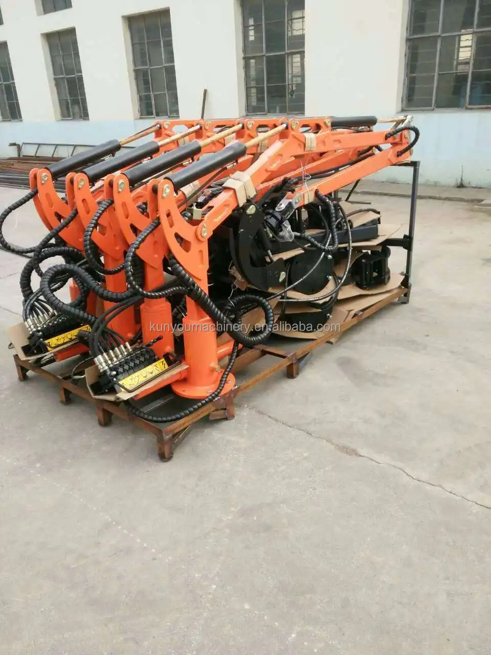 Hydraulic 3 Point Hitch Loader Crane - Efficient Timber Handling