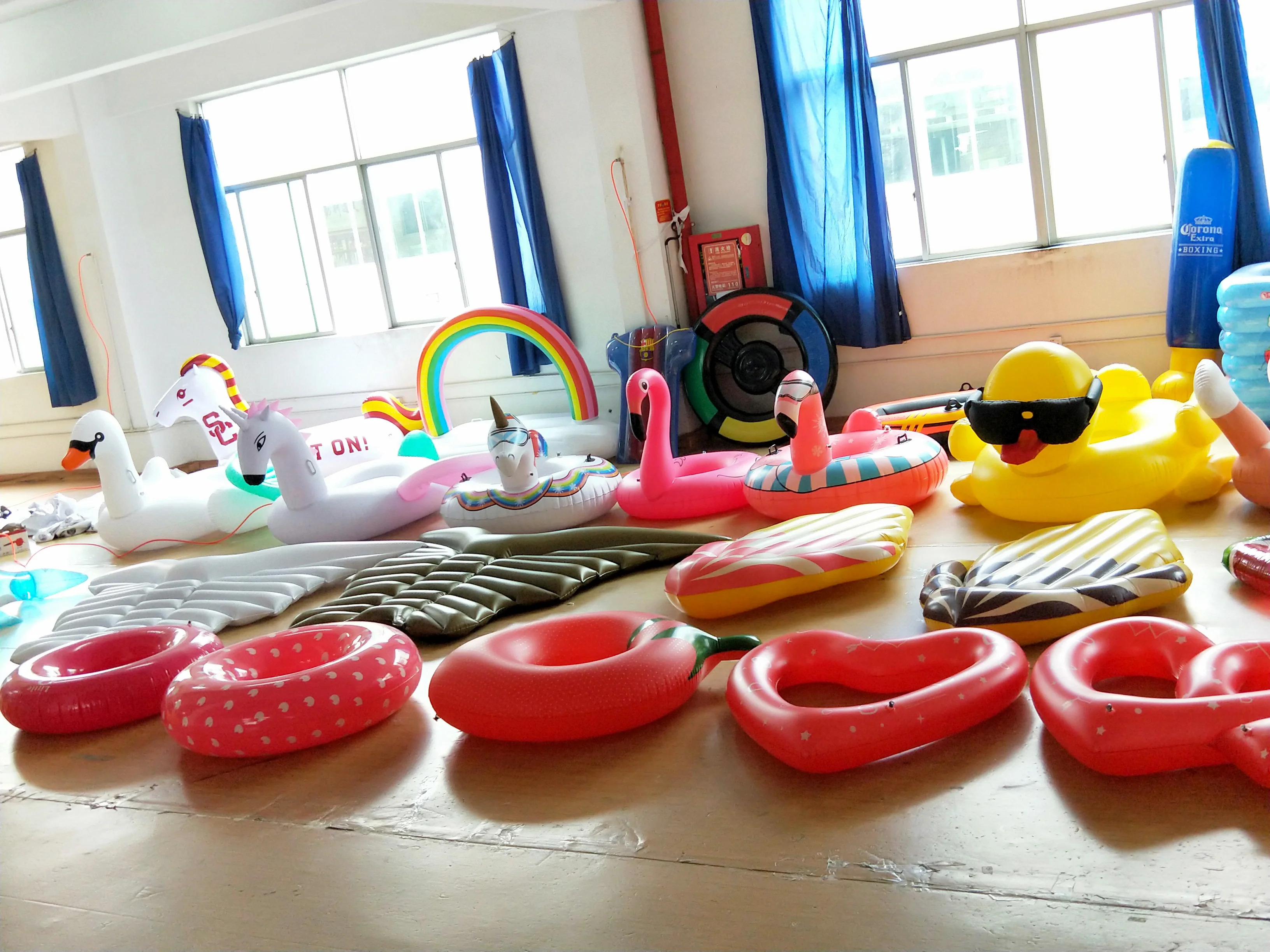 Inflatable PVC Whale Pool Float - Wholesale & Customized Fun