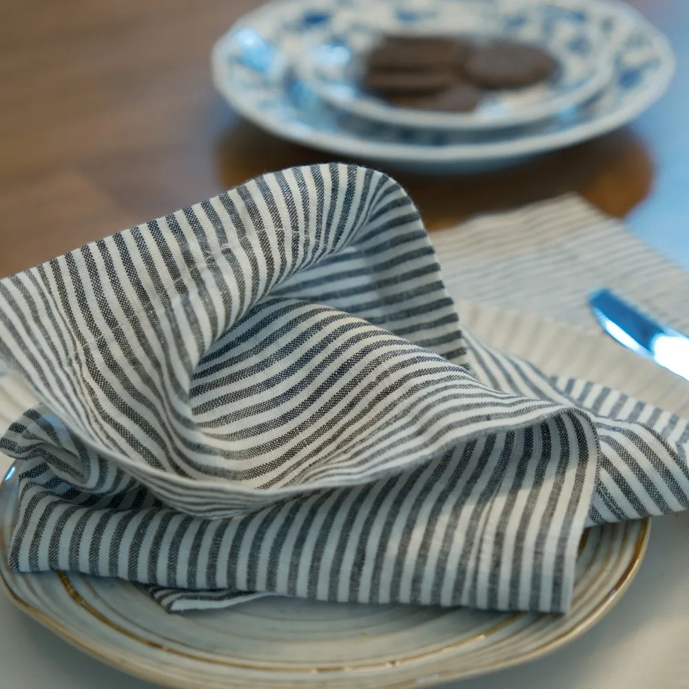 A Nice Decorative Accent Napkins Linen Serviette - Buy Cotton ...