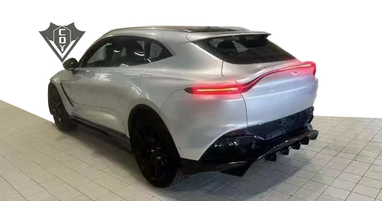 Aston Martin DBX Body Kits - 707 Style Carbon Fiber Parts