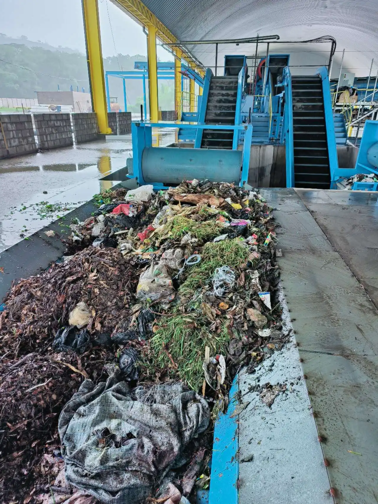 Solid Waste Recycling - Efficient Sorting Solutions