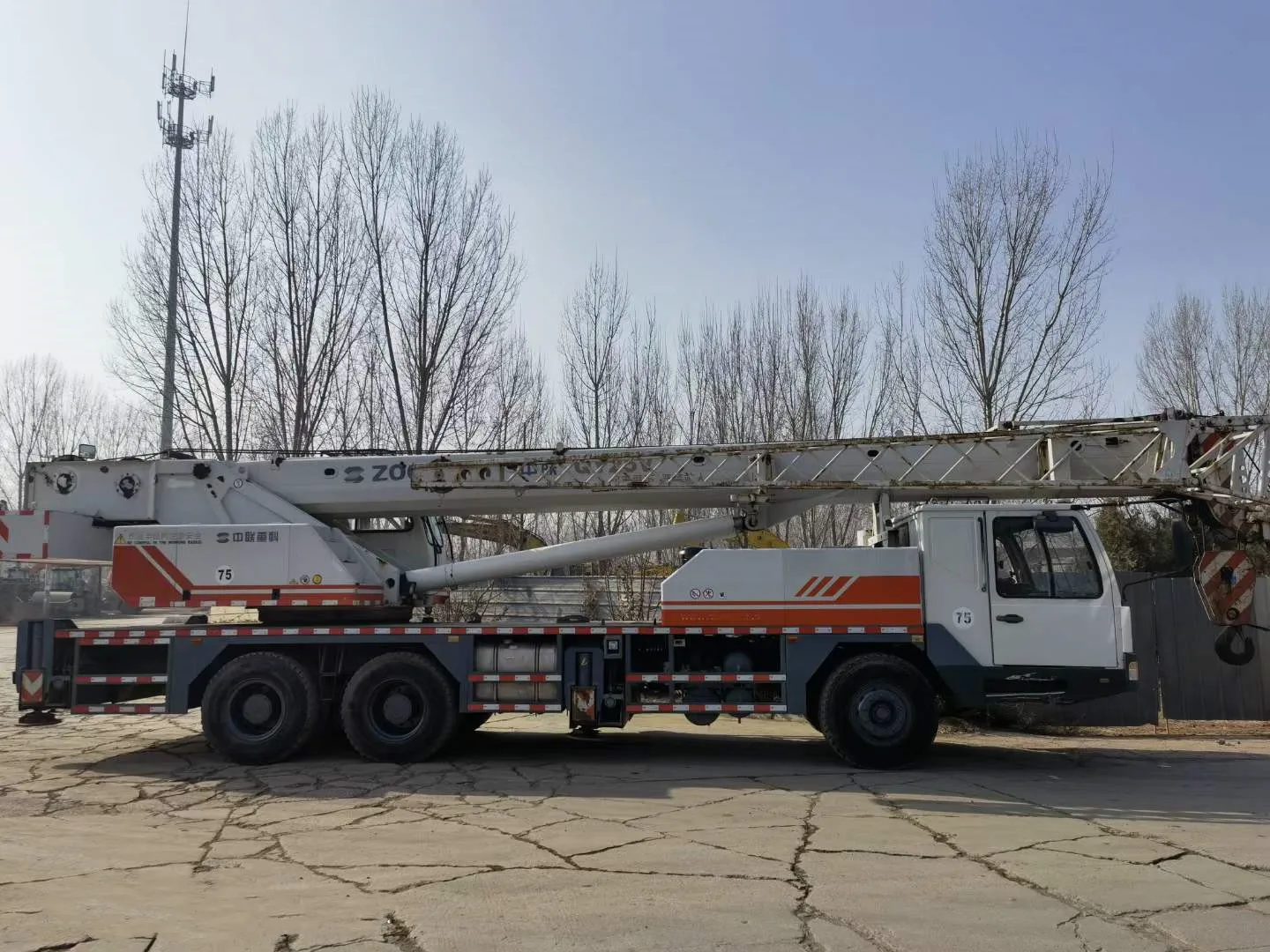 Low Price Mobile Crane Machine 39m Qy25v Used Zoomlion 25ton Truck ...