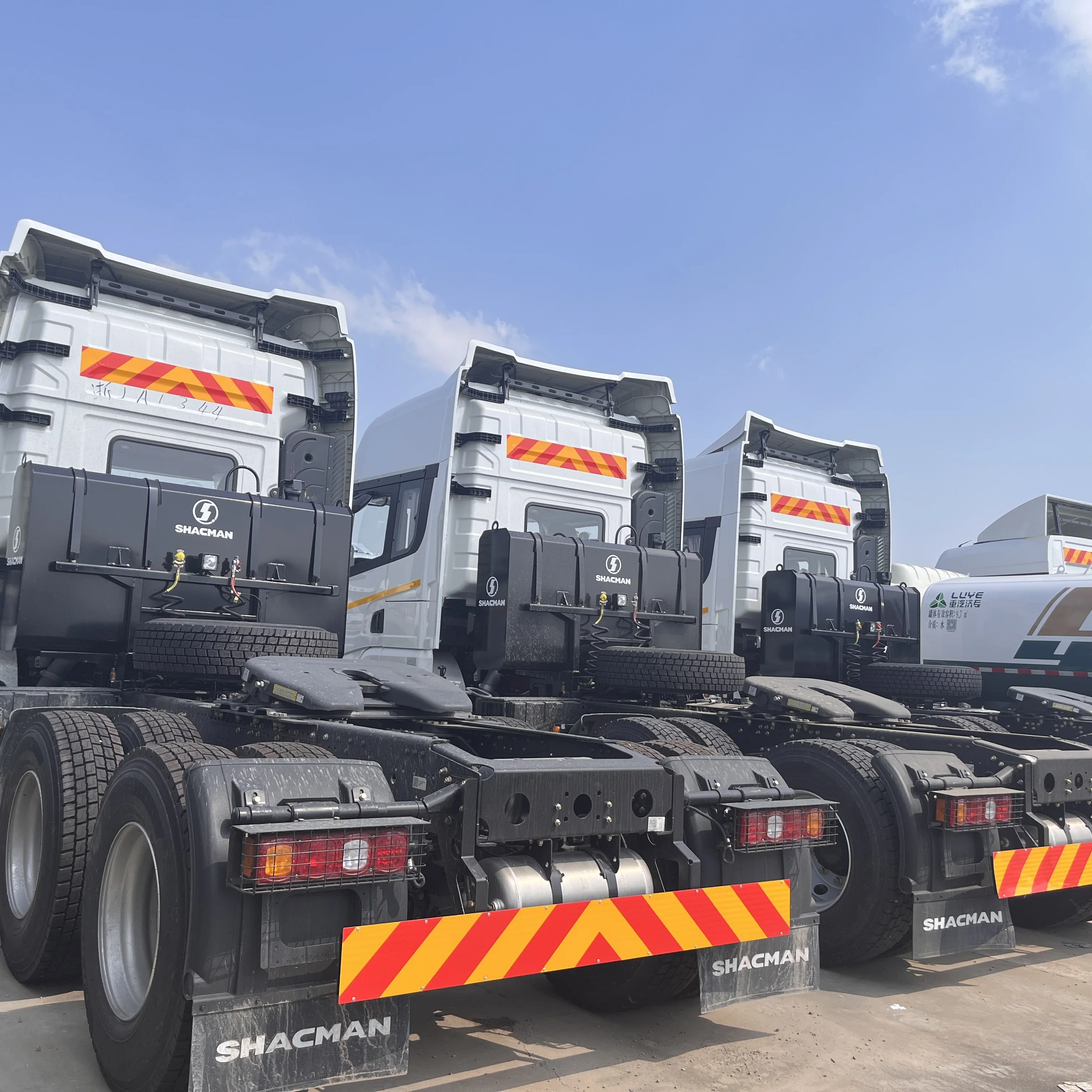 New 2024 Shacman X3000 X5000 H3000 400hp Shacman Tractor Head - Buy ...