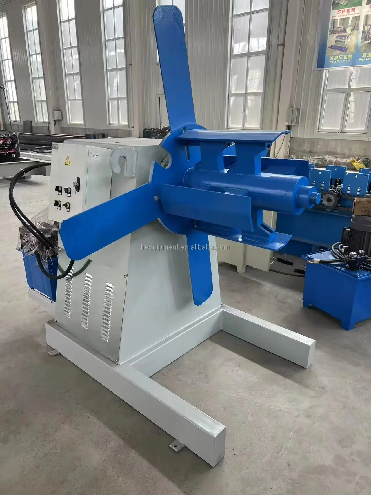 Galvanized Steel Metal Downspout Gutter Roll Forming Machine Seamless ...