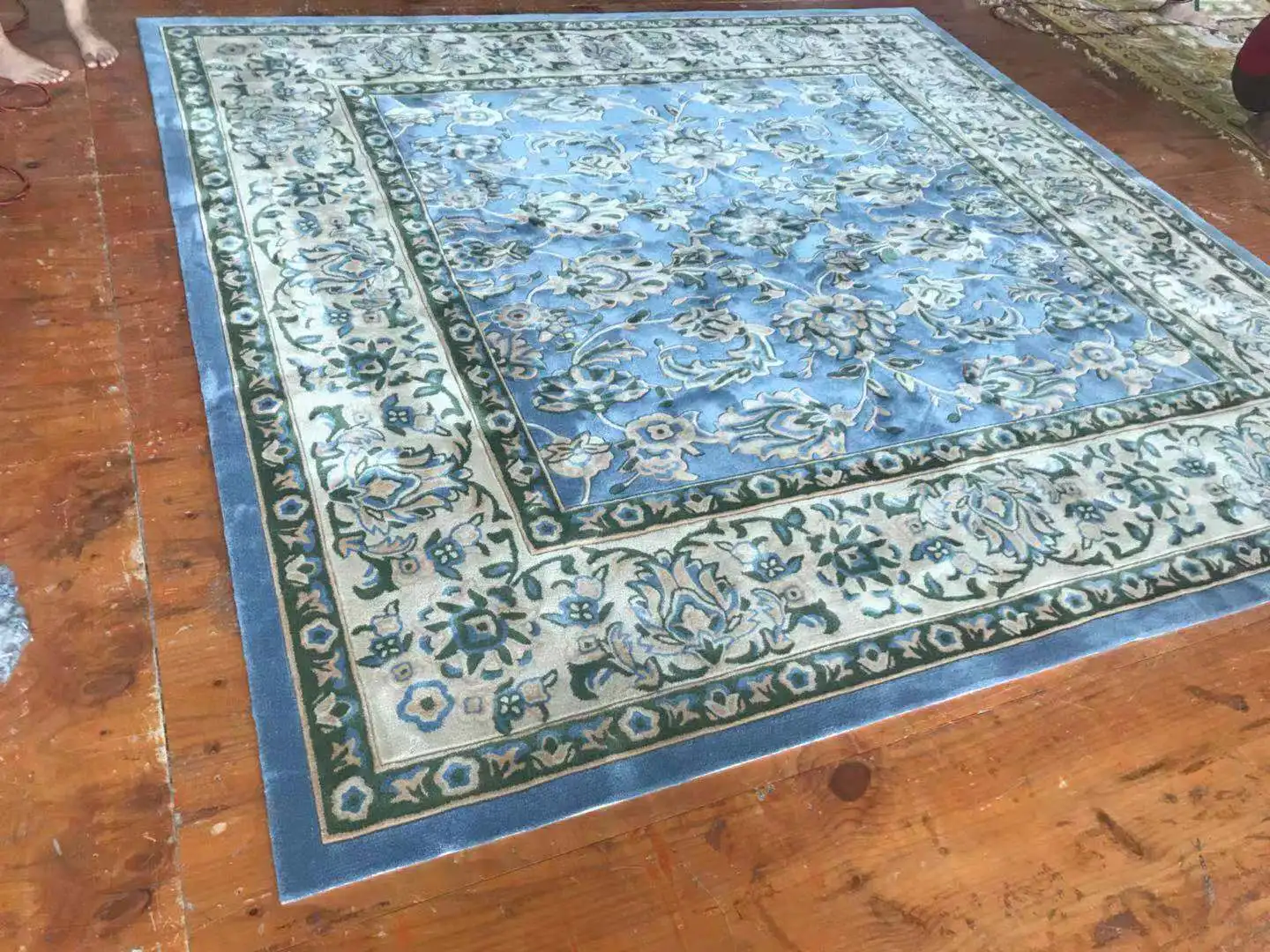 Luxury Handmade Special Size Design Logo Rug Custom Wool Carpet - Buy ...