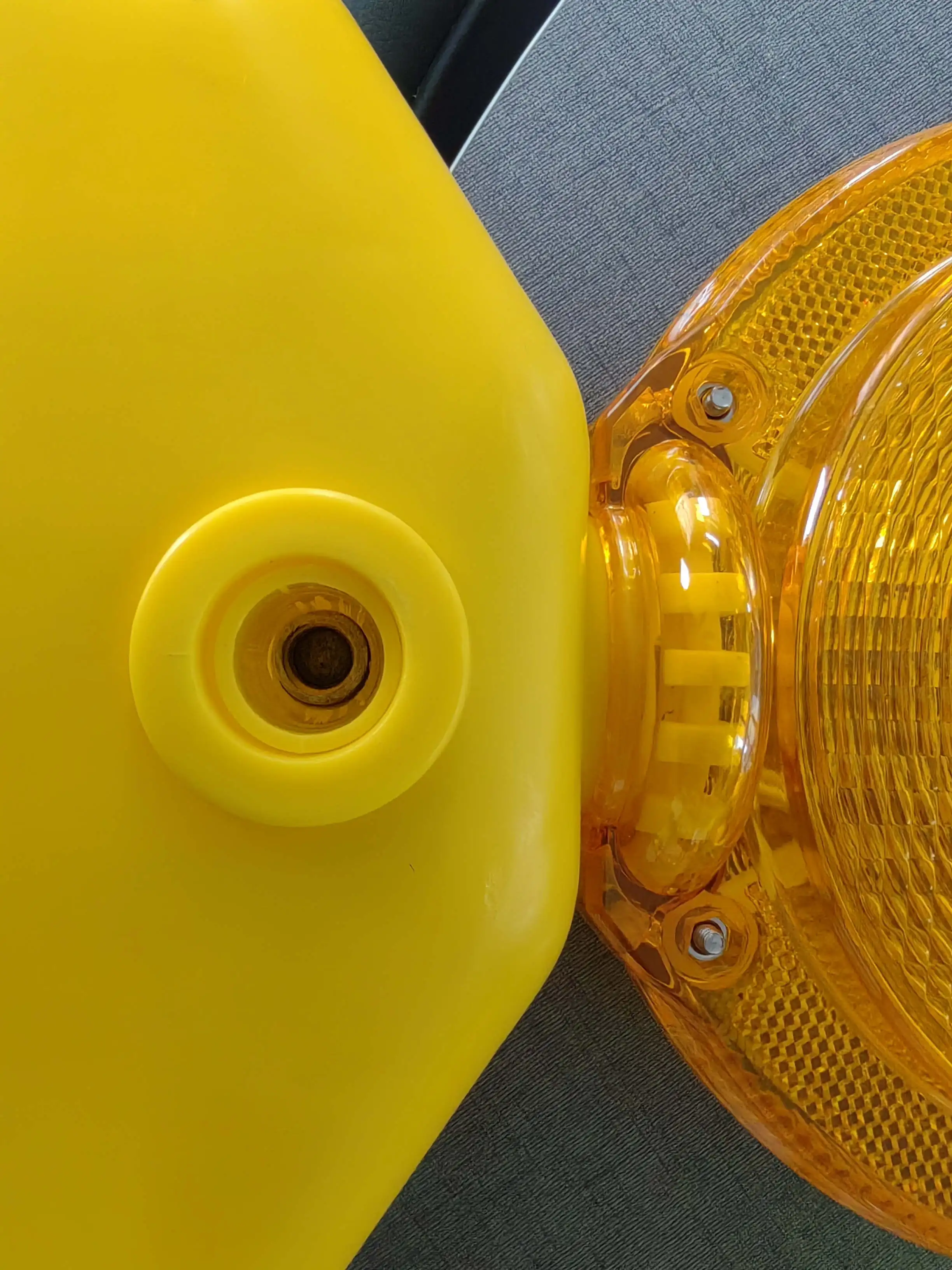 Traffic Yellow Blinking Led Warning Barricade Light Construction Site ...