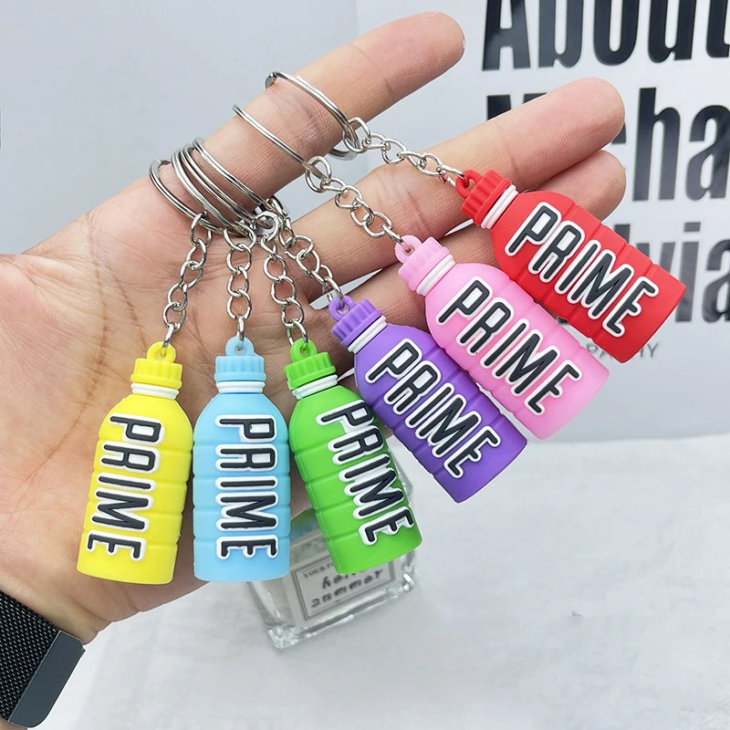 Cute Cartoon PVC Keychain with Metal Ring for Souvenirs - OEM Available