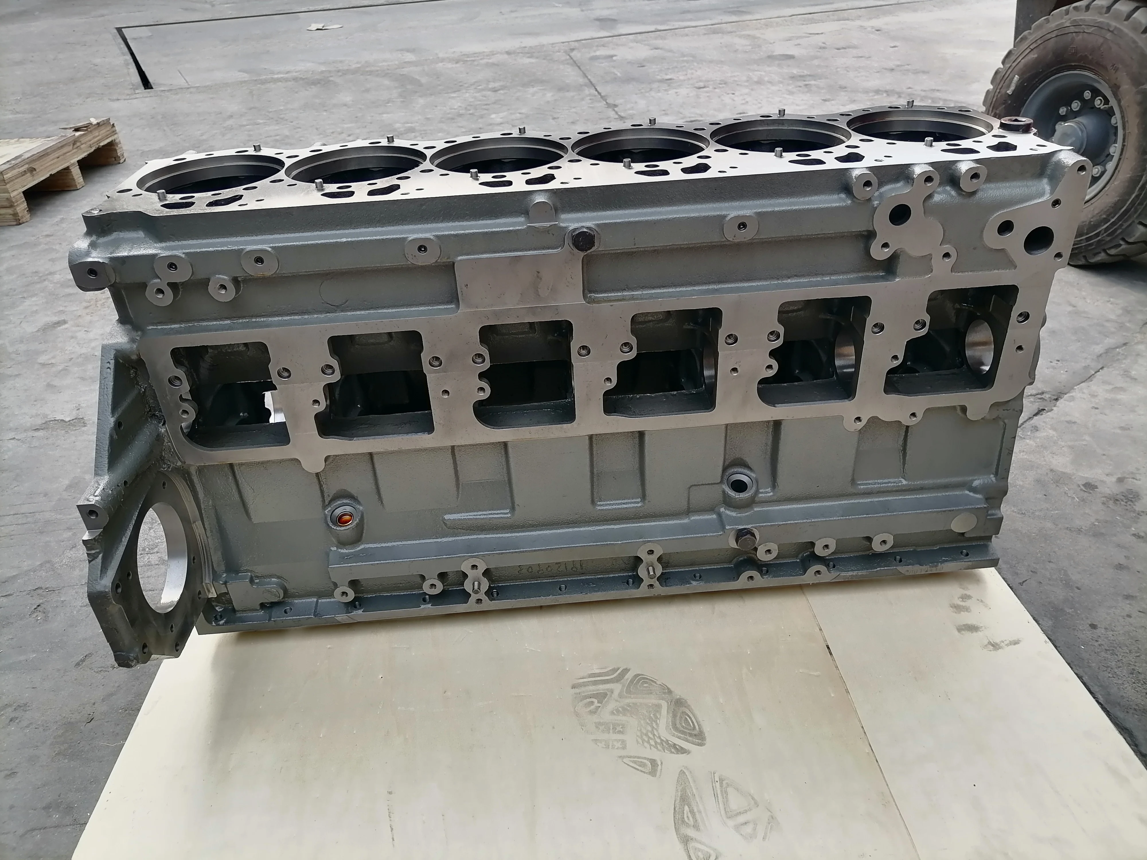 Huida Pc750se-7-w1 Cylinder Block 6217-21-1100 Fit For Engine 6d140e-3n ...