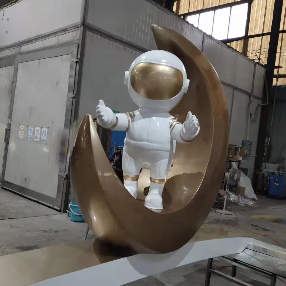 Customized Fiberglass Resin Cute Astronaut Statue for Home Decoration ...