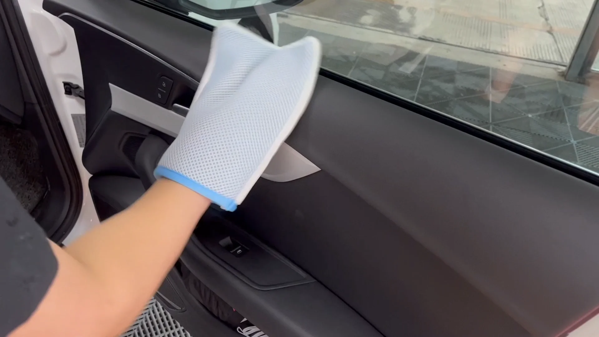 Glossonly Scrub Ninja Scrubbing Finger Mitt Car Detailing Interior ...