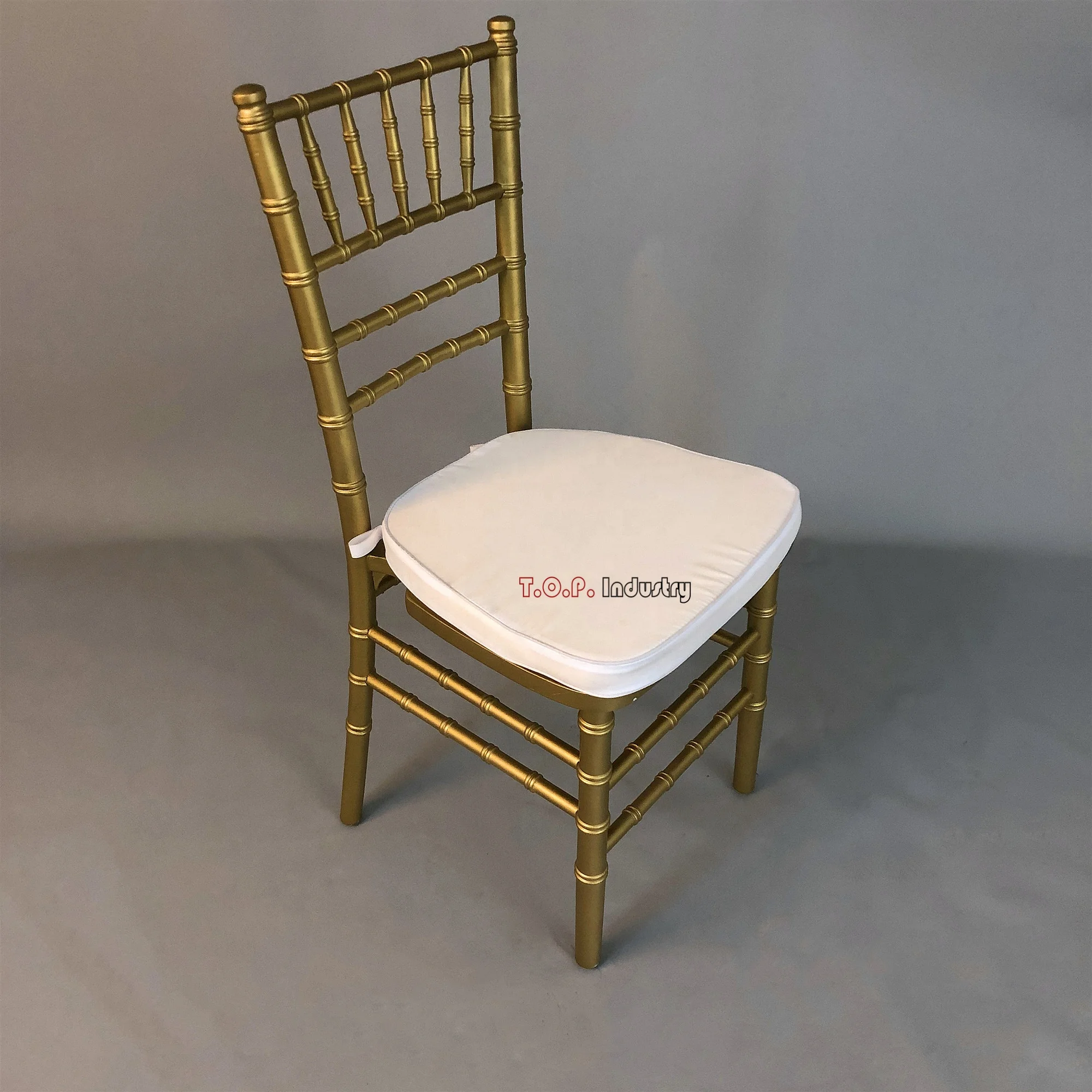 Wedding Rental Stackable Wooden Gold Chivary Chairs - Buy Chiavari ...