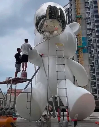 Street Large Cartoon Character Statue Decoration Custom - Buy Custom ...