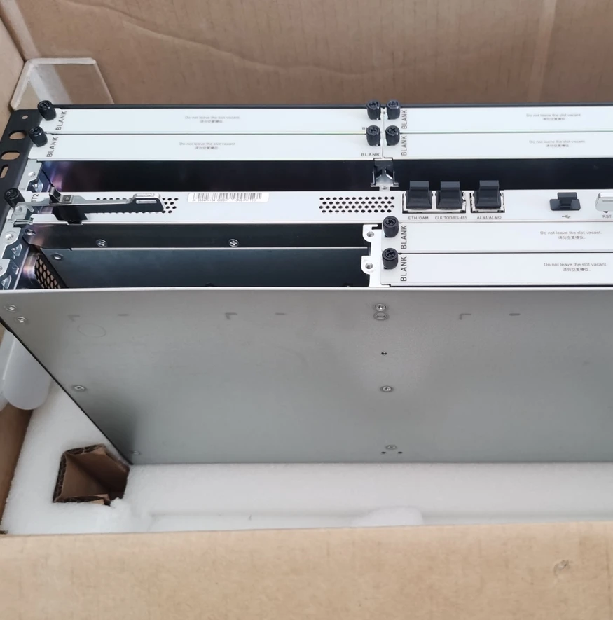 Netengine 8000 Enterprise Routers - Reliable and Versatile