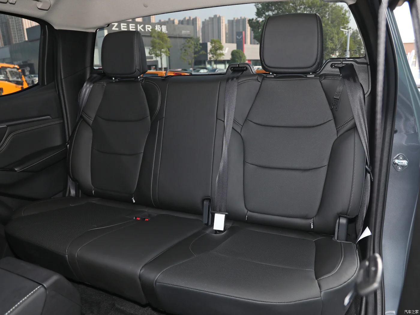 In Stock 2024 New Isuzu Dmax Pickup Cargo Truck Manual Amt Diesel Pick ...