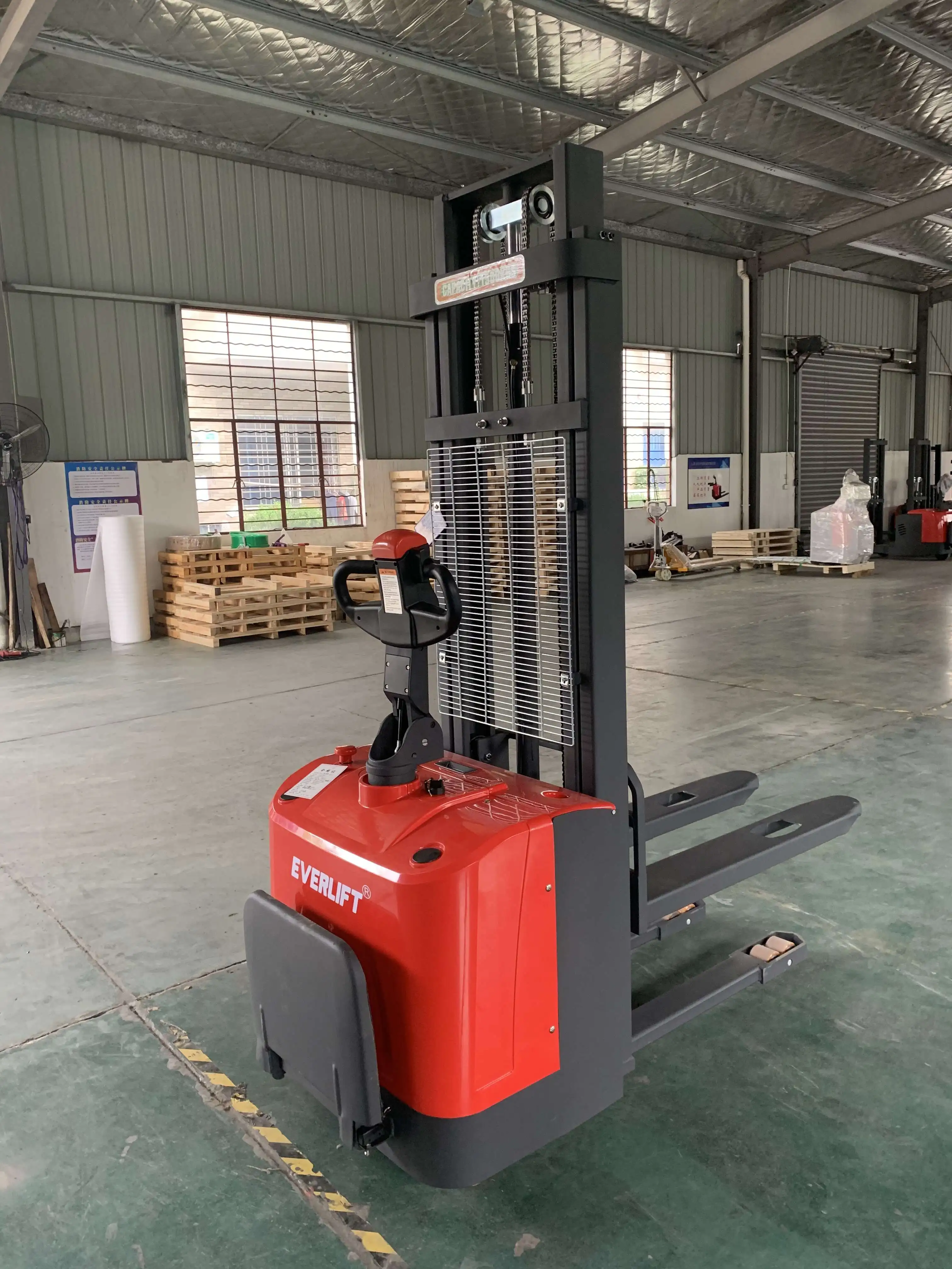 Everlift Lifting Electric Stackers Pallet Stacker Standing On Type ...