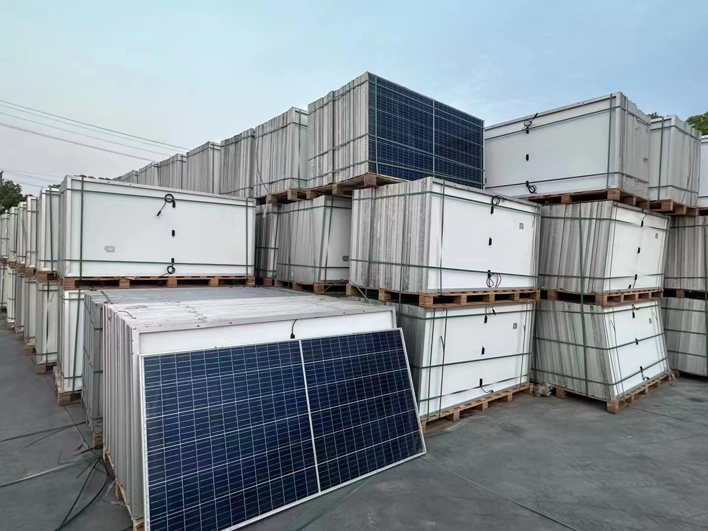 Used Solar Panels 450W-650W - Affordable Second-Hand Photovoltaic ...