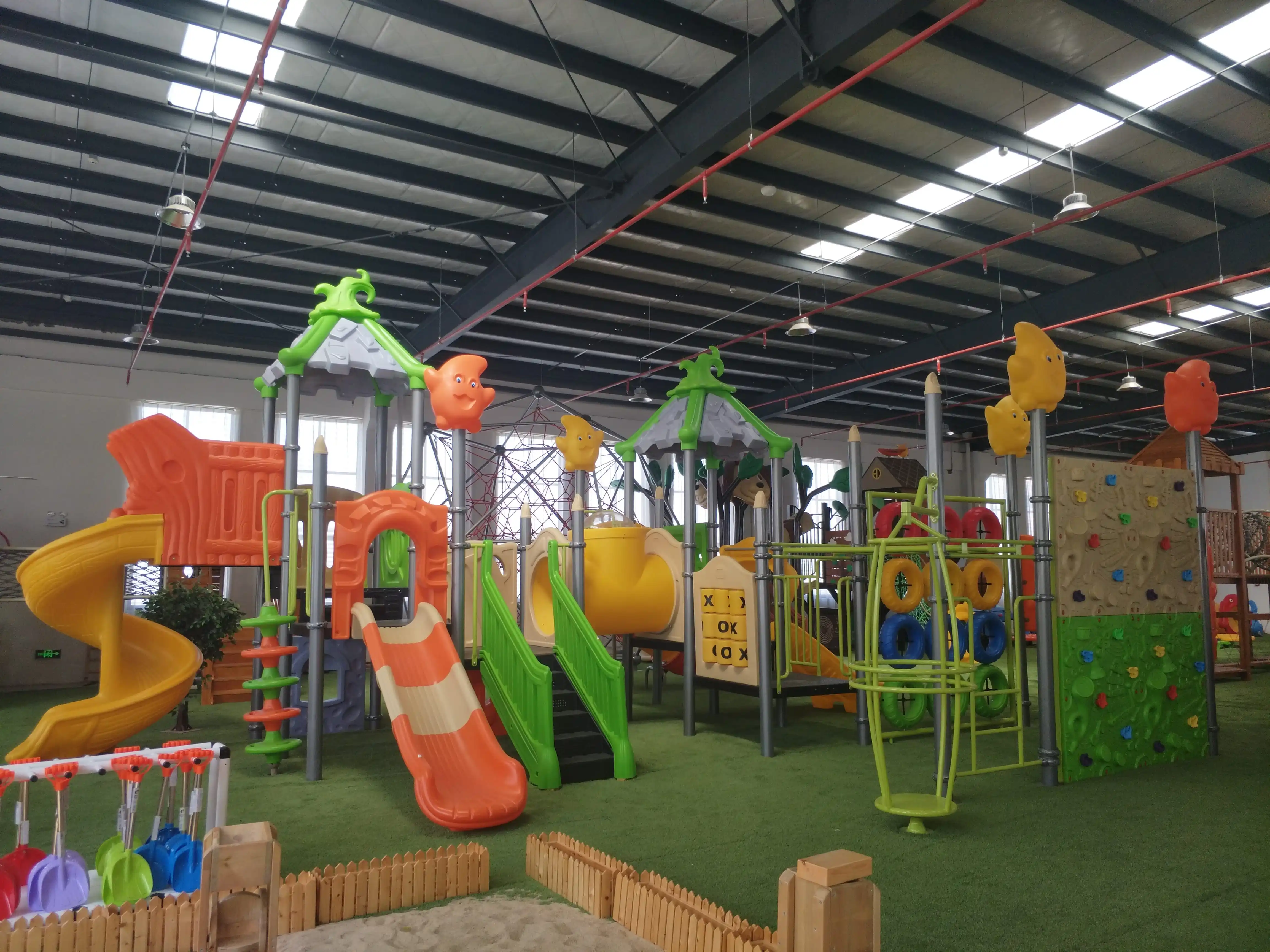 Indoor Giraffe Plastic Slide For Toddlers Plastic Family Slide And ...