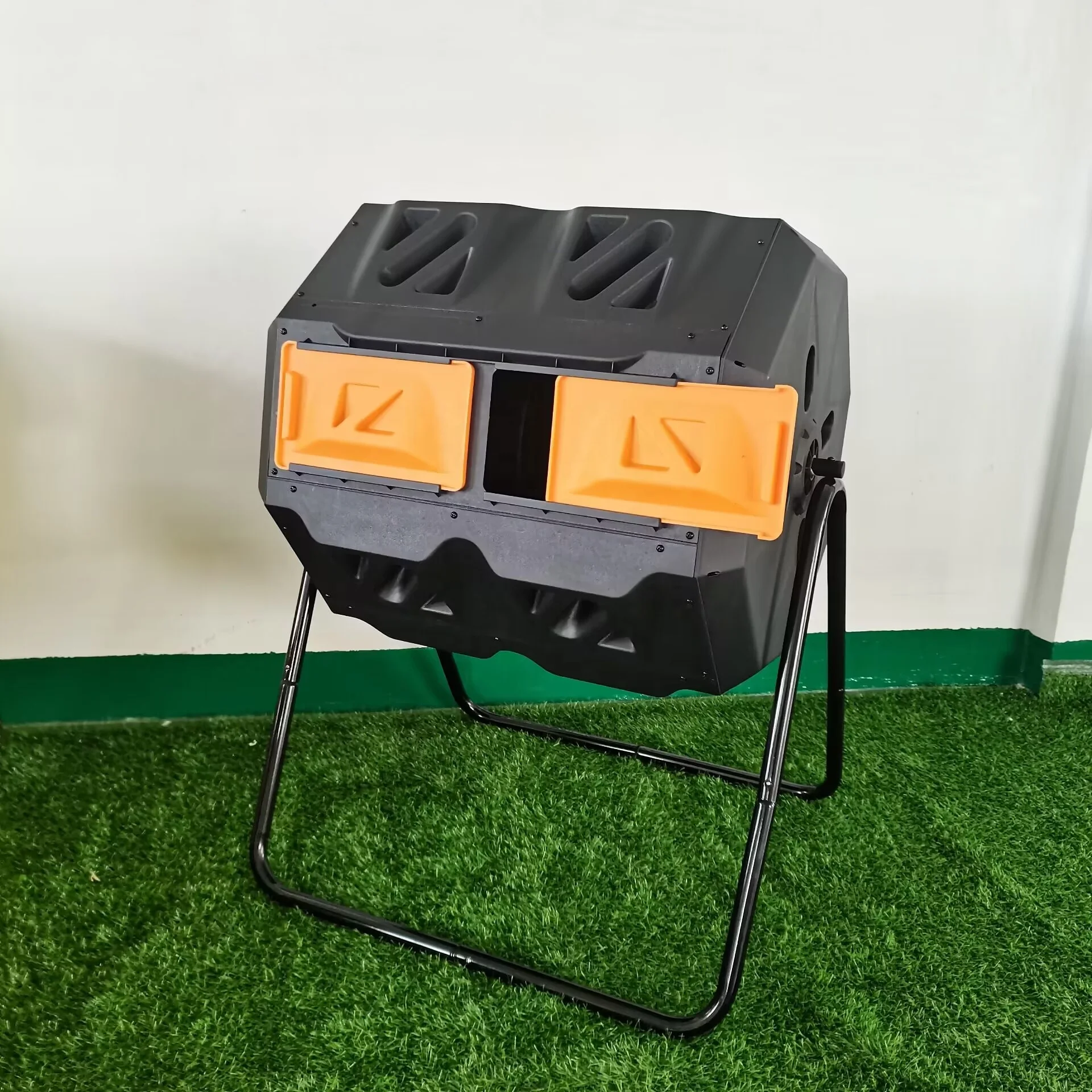 Worm Farm 160l 43 Gallon Black Outdoor Tumbling Composter Garden ...