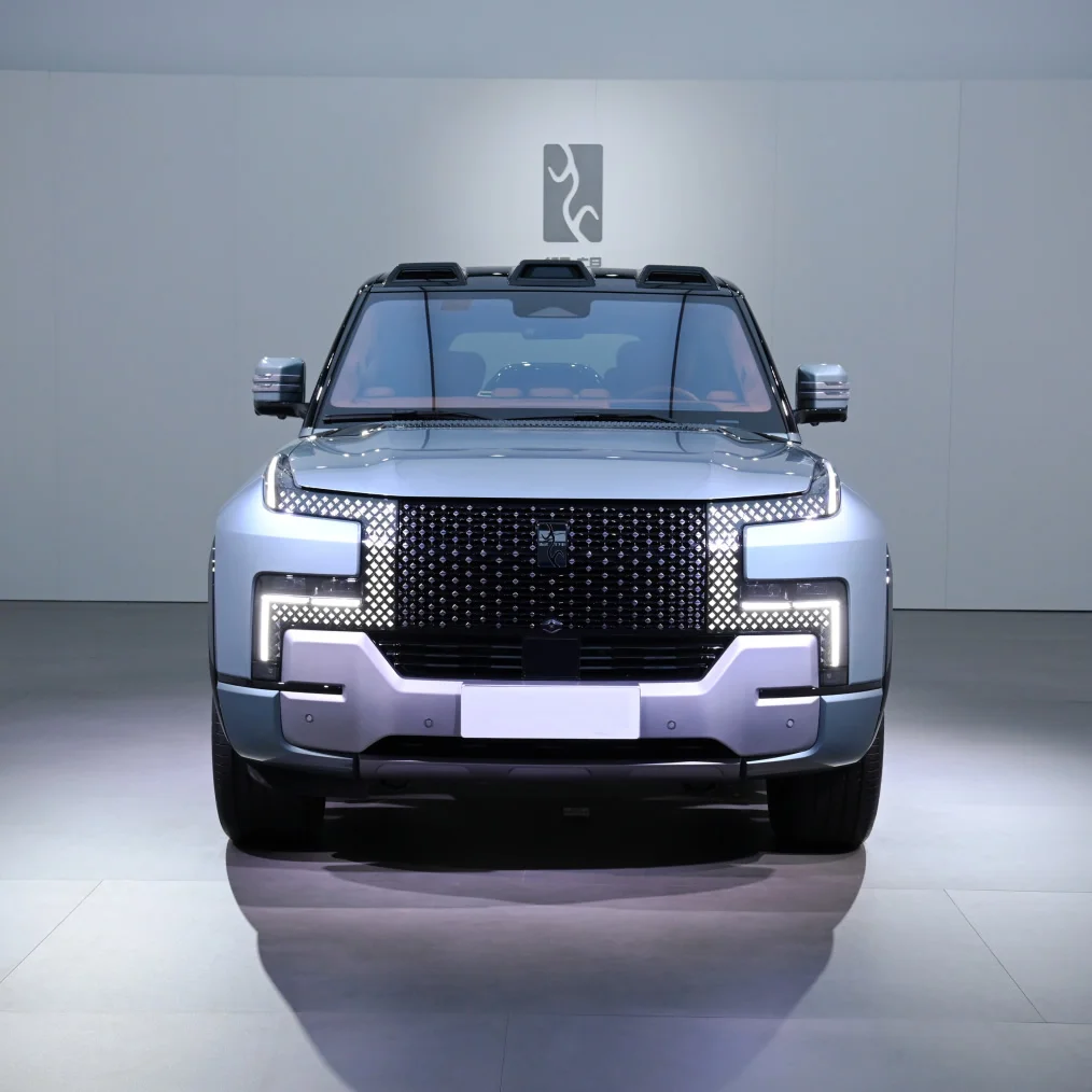 2023 Chinese luxury hybrid electric SUV BYD Yangwang U8 1197Hp 4 motor ...