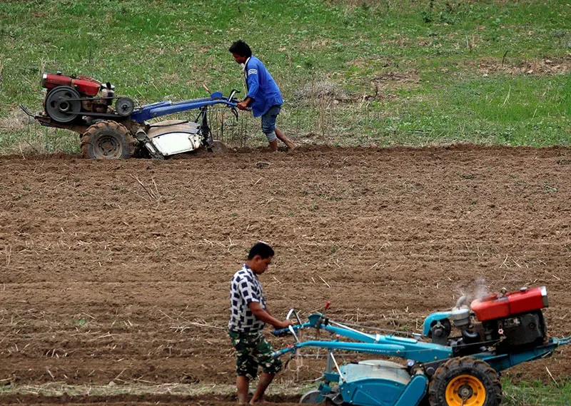 Mini Land Cultivation Machine - Efficient Farm Work