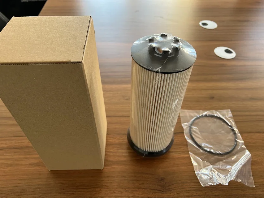 Diesel Engine Assembly Oil Filter Lube Filter Element Hu12110x/lf16046 ...