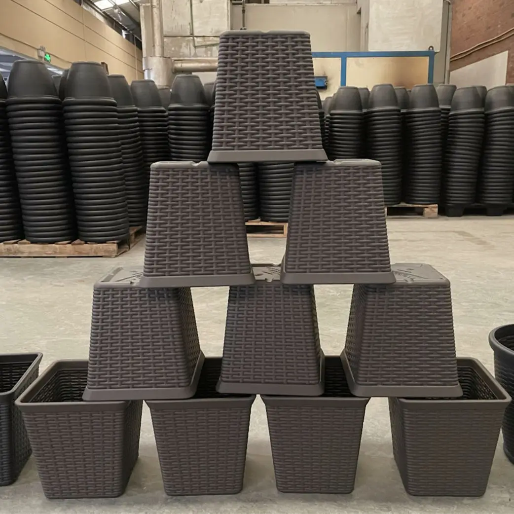 Huajin 10" Inch 26 Cm Garden Outdoor Plant Planter Blow Molded Plastic ...